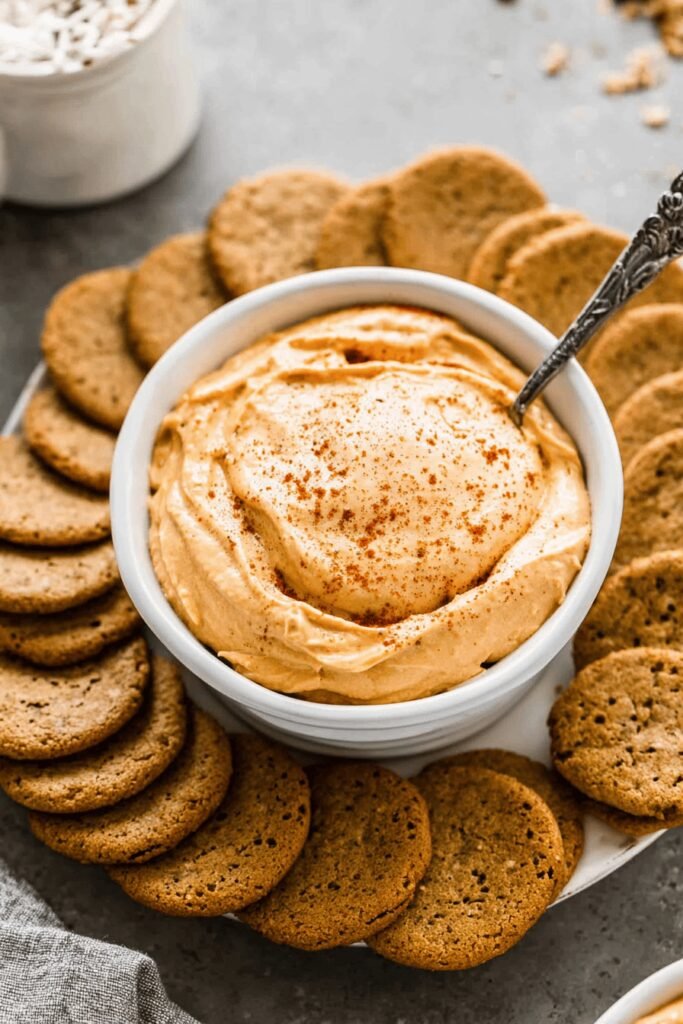5-Minute 4-Ingredient Pumpkin Dip - spoonsway.com