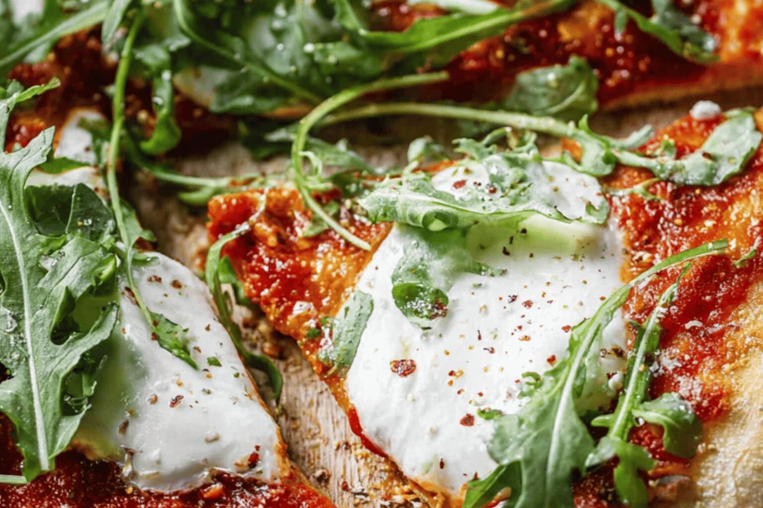 Homemade Burrata Pizza with Balsamic Drizzle – spoonsway.com