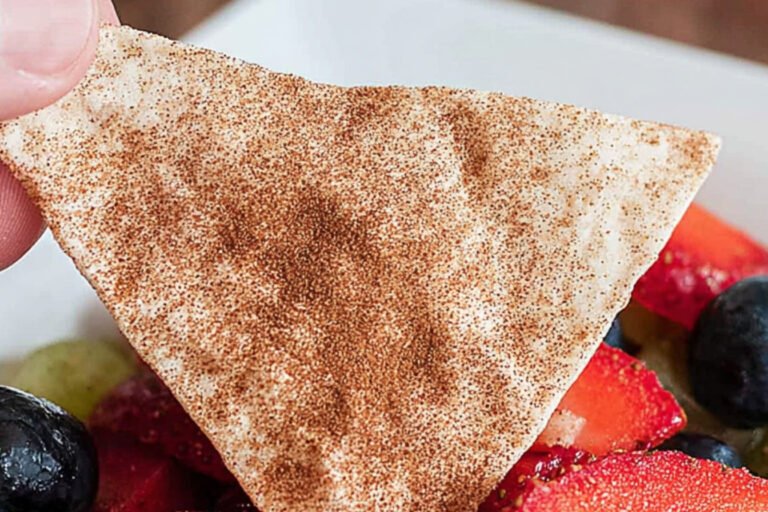 Easy Homemade Cinnamon Tortilla Chips Recipe - spoonsway.com