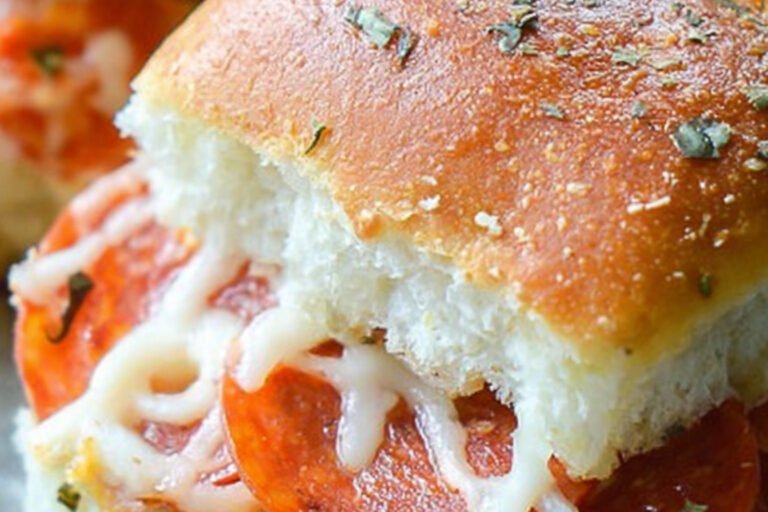 Oven Baked Pepperoni Pizza Sandwiches - spoonsway.com